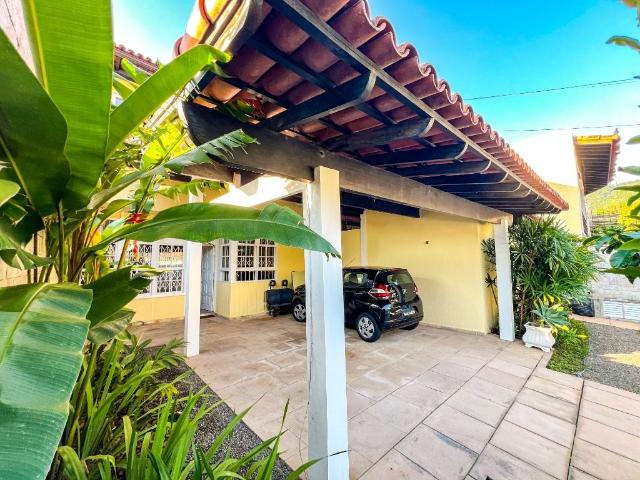 Casa em São Francisco, Niterói/RJ de 360m² 4 quartos à venda por R$ 1.749.900,00