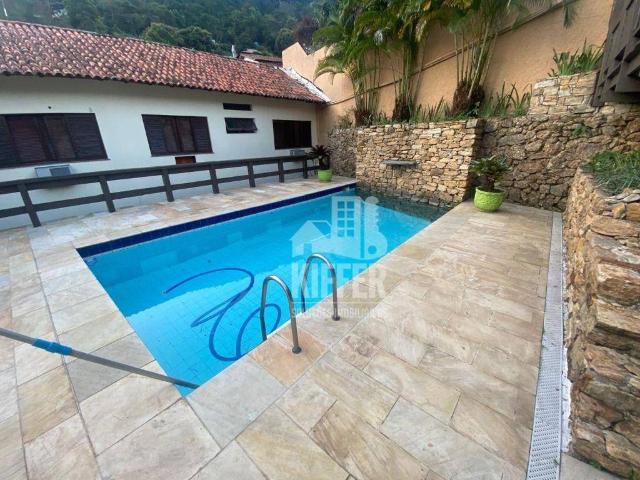 Casa em São Francisco, Niterói/RJ de 450m² 4 quartos à venda por R$ 1.989.000,00