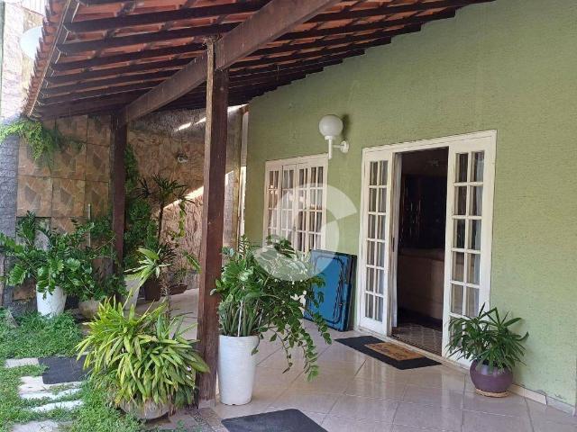 Casa em São Francisco, Niterói/RJ de 471m² 4 quartos à venda por R$ 1.898.000,00