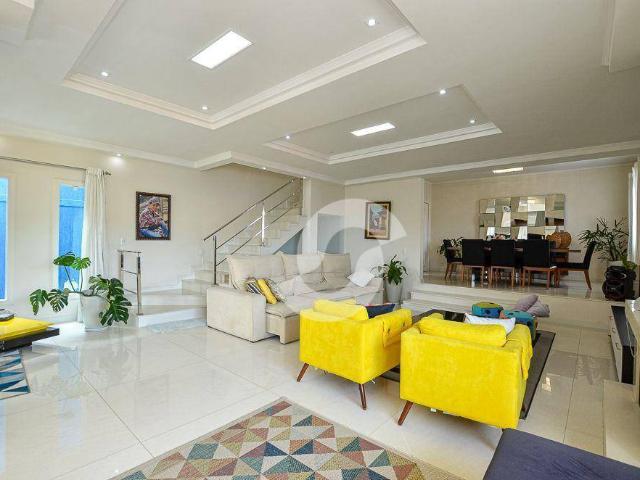 Casa em São Francisco, Niterói/RJ de 570m² 5 quartos à venda por R$ 2.899.000,00