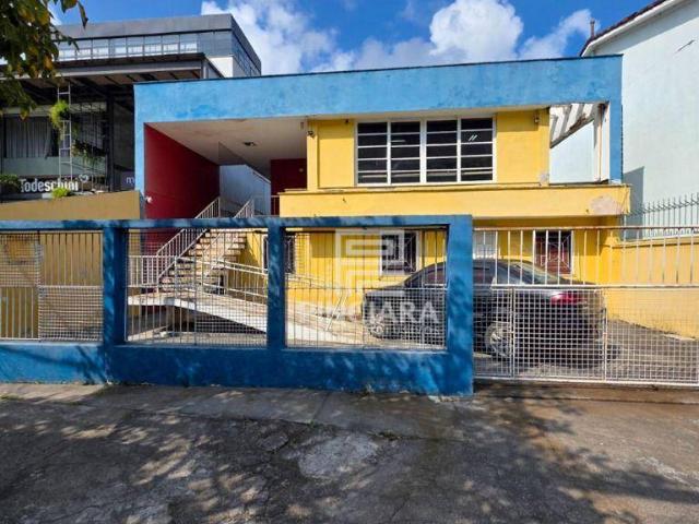 Casa em São Francisco, Niterói/RJ de 500m² 3 quartos à venda por R$ 2.500.000,00 ou para locação R$ 15.000,00/mes