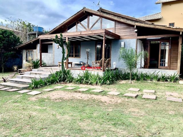 Casa em São João do Rio Vermelho, Florianópolis/SC de 320m² 3 quartos à venda por R$ 1.299.900,00