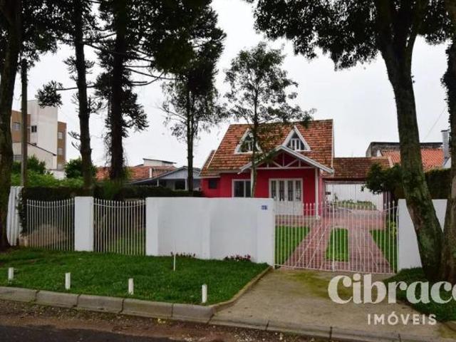 Casa em São José dos Pinhais, de 100,00m² com 4 quartos