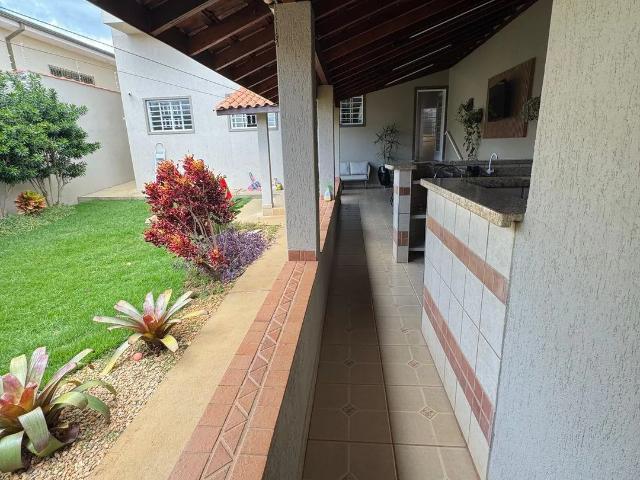 Casa em São José, Franca/SP de 250m² 3 quartos à venda por R$ 819.000,00