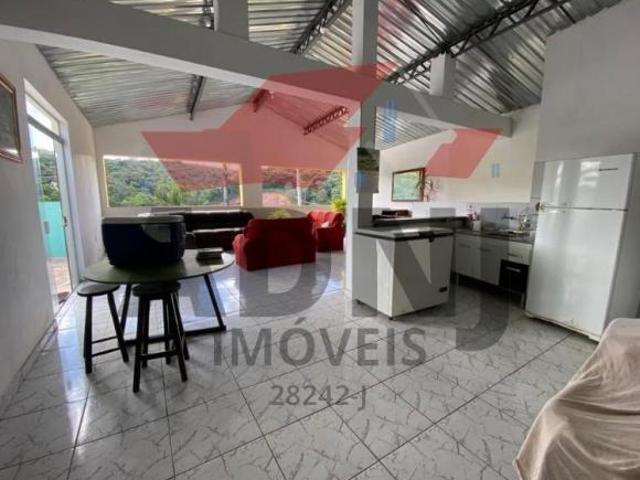 Casa em São Lourenço da Serra com 3 dormitórios