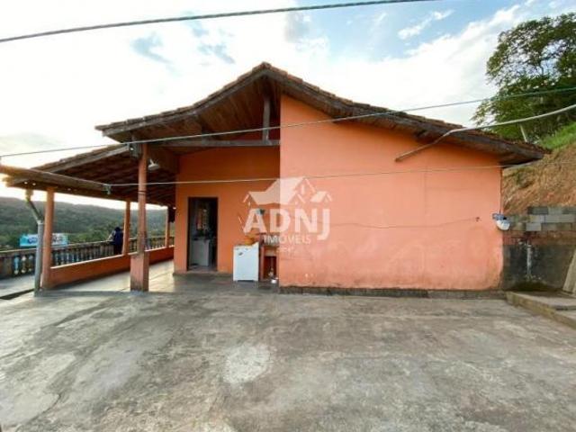 Casa em São Lourenço da Serra com 2 dormitórios