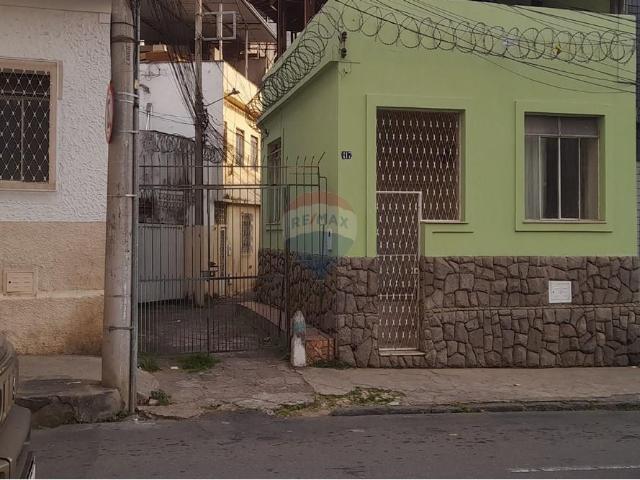 Casa em São Mateus, Juiz de Fora/MG de 64m² 3 quartos à venda por R$ 214.900,00