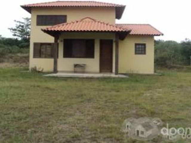 CASA EM SÃO PEDRO DA ALDEIA REGIÃO DOS LAGOS