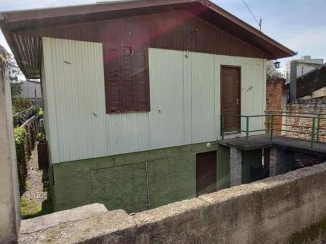 Casa em Sagrada Família, Caxias do Sul/RS de 61m² 3 quartos à venda por R$ 540.000,00