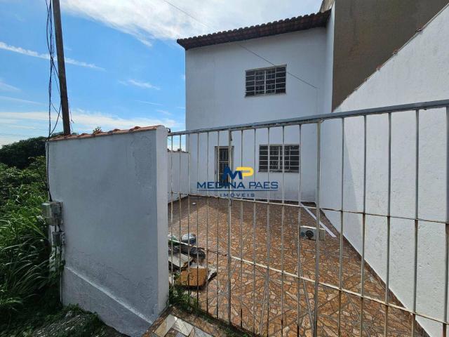 Casa em Santa Catarina, São Gonçalo/RJ de 60m² 2 quartos à venda por R$ 179.000,00