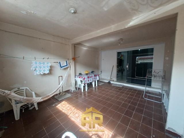 Casa em Santa Cruz, Rio de Janeiro/RJ de 180m² 3 quartos à venda por R$ 129.900,00