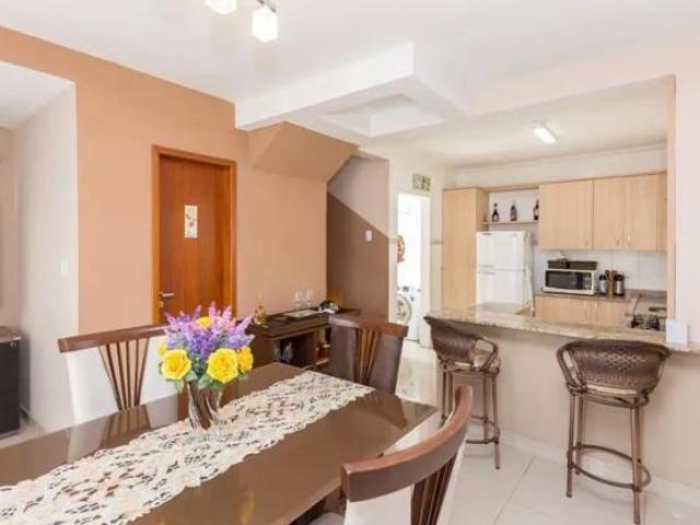 Casa em SANTA FELICIDADE com 140m²