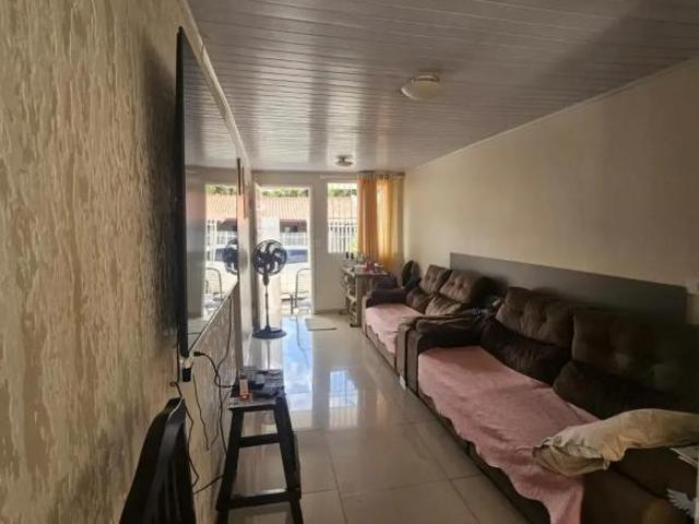 Casa em SANTA FELICIDADE com 80m²