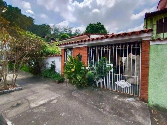 Casa em Santa Rosa, Niterói/RJ de 206m² 3 quartos à venda por R$ 697.900,00