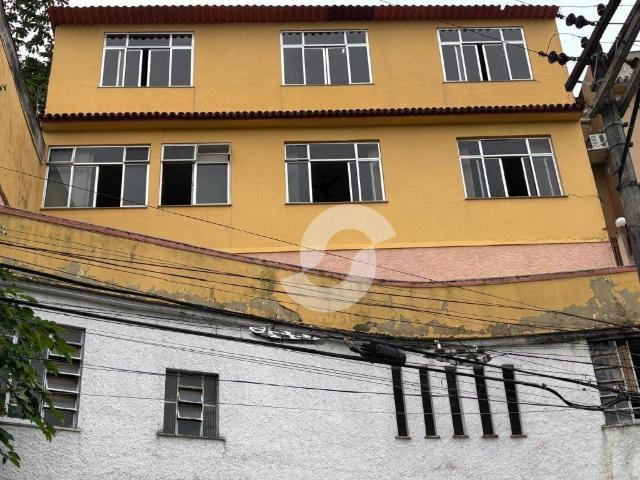 Casa em Santa Rosa, Niterói/RJ de 220m² 2 quartos à venda por R$ 449.000,00