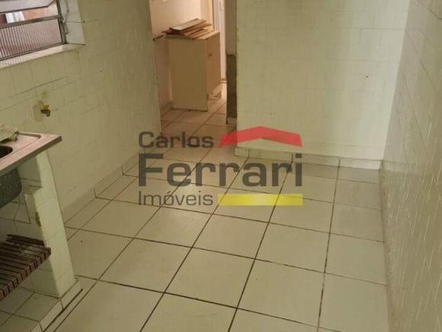CASA EM SANTANA, CONTENDO 2 DORMITÓRIOS, 1 VAGA