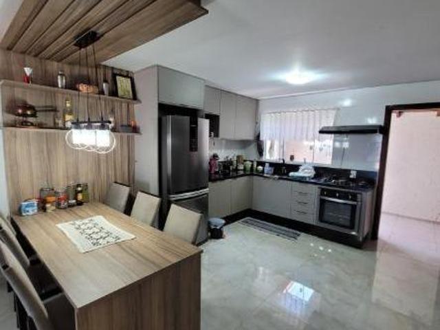 CASA EM SANTO ANDRÉ
