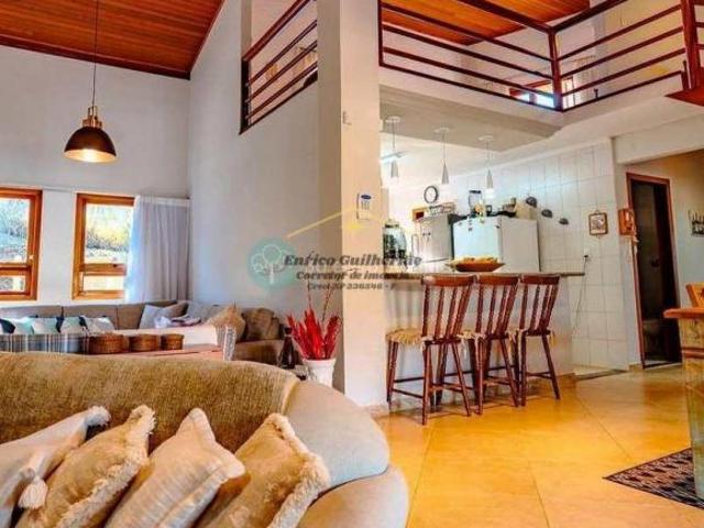 Casa em Santo Antônio do Pinhal com Vista para a Pedra do Bau