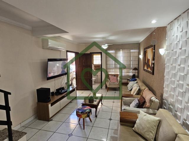 Casa em Santo Antônio, Porto Alegre/RS de 0m² 4 quartos à venda por R$ 759.000,00