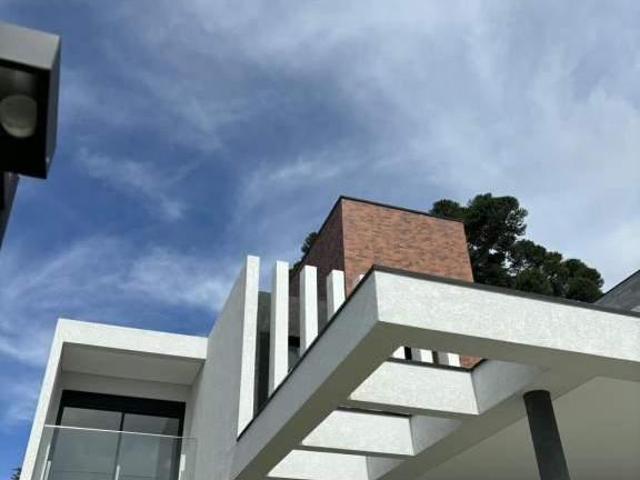Casa em Santo Inácio, Curitiba/PR de 256m² 3 quartos à venda por R$ 3.080.000,00