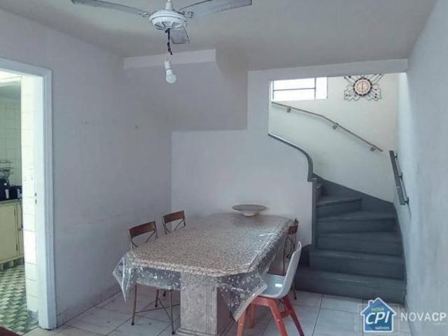 Casa em Santos com 4 Quartos Ótima Localização