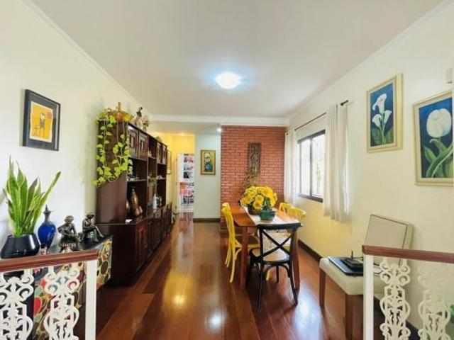 Casa em Saúde com 148m², 4 quartos, 2 suítes, 4 vagas