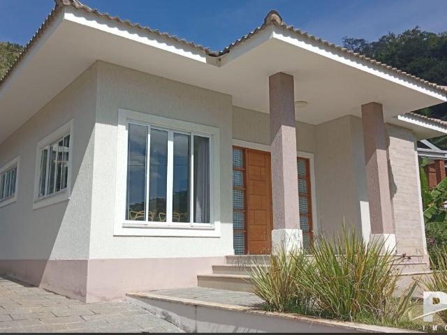 Casa em Sebastiana, Teresópolis/RJ de 400m² 3 quartos à venda por R$ 849.900,00