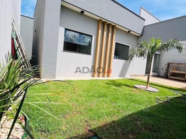 CASA EM SENADOR CANEDO Casa de Rua com 3 Quarto s por R$ 440000.00 no setor São Francisco II IN277