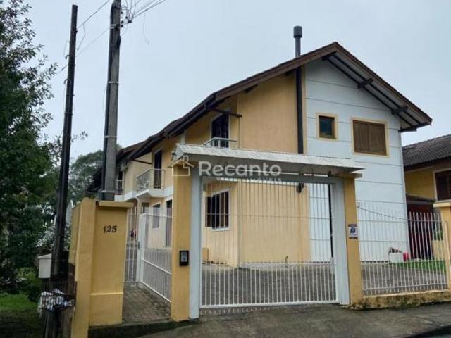 Casa em Sesi, Canela/RS de 98m² 3 quartos à venda por R$ 600.000,00