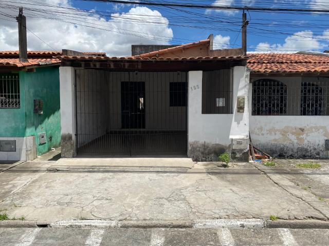 Casa em Serraria Brasil, Feira de Santana