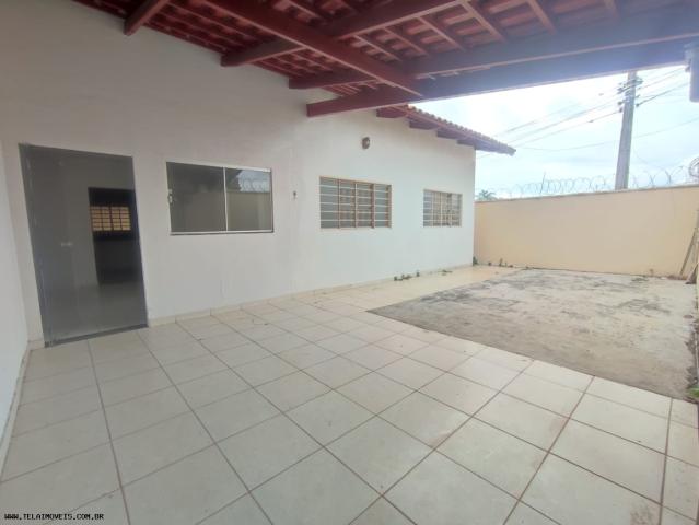Casa em Setor Faiçalville, Goiânia/GO de 240m² 3 quartos à venda por R$ 349.880,00