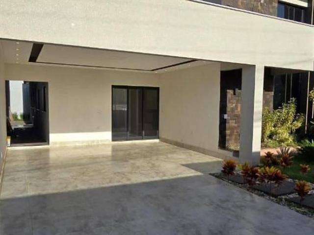Casa em Setor Grajaú, Goiânia/GO de 174m² 3 quartos à venda por R$ 750.000,00
