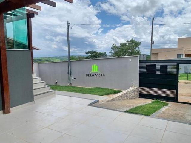Casa em Shalimar com 135.00 m², 3 quarto s, 1 suíte s, 2 vaga s