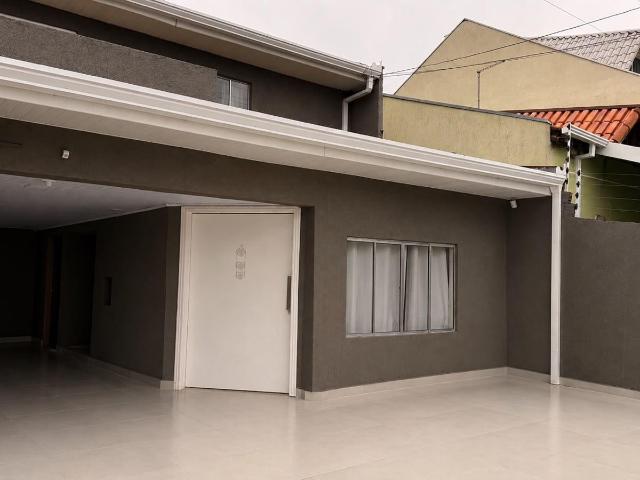 Casa em Sítio Cercado, Curitiba/PR de 200m² 3 quartos à venda por R$ 549.000,00