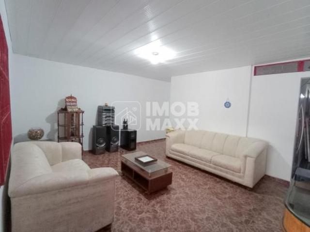venda casa Sobradinho 1, quadra 2 1 banheiro 2 quartos varanda horta churrasq.