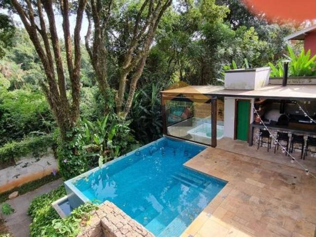 Casa em Sousas/ Campinas