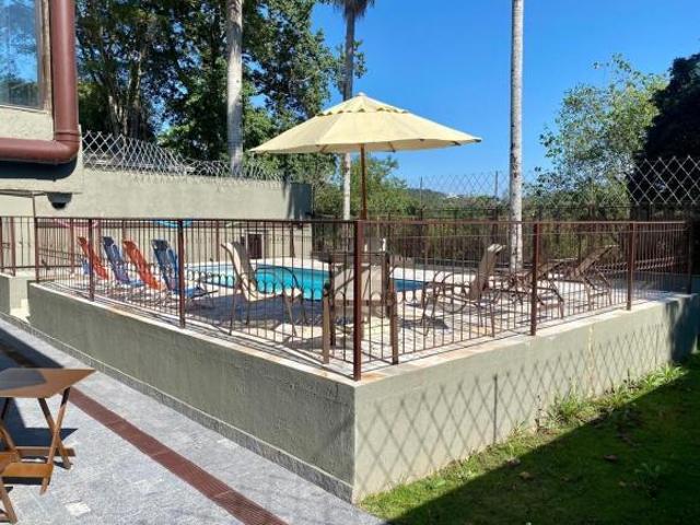 Casa em Terras do Madeira, Carapicuíba/SP de 375m² 5 quartos à venda por R$ 2.500.000,00