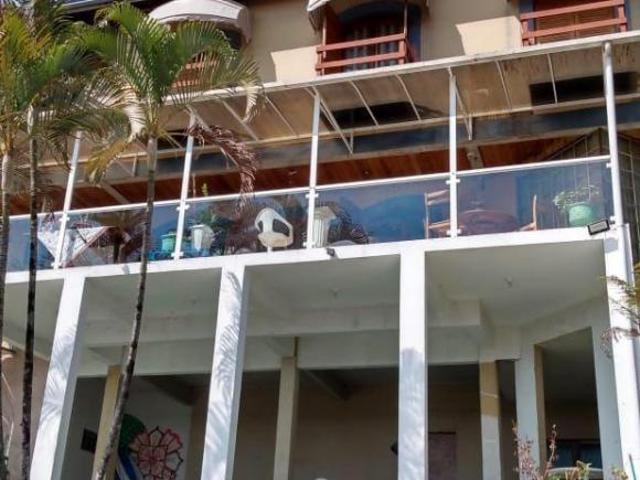 Casa em Terras do Madeira, Carapicuíba/SP de 480m² 3 quartos à venda por R$ 1.420.000,00