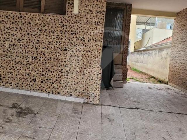 Casa em terreno 08x32