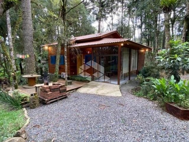 Casa em terreno amplo em Canela!