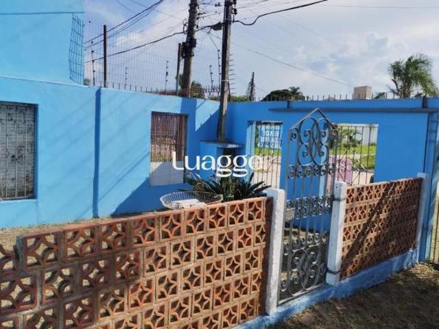 Casa em terreno amplo na Praia do Laranjal, Pelotas 4 quadras da praia