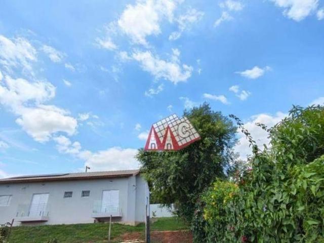 Casa em terreno de 1000m² com 3 dormitórios 2 suítes e piscina aquecida à venda, 131m² por R$ 750