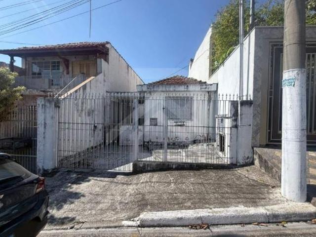 Casa em terreno de 150m²