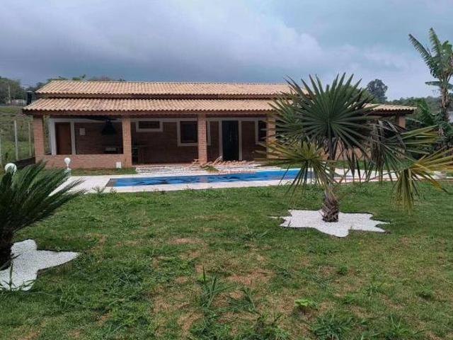 Casa em Terreno de 1.000 m² – Entre Atibaia e Campinas Rod. Dom Pedro