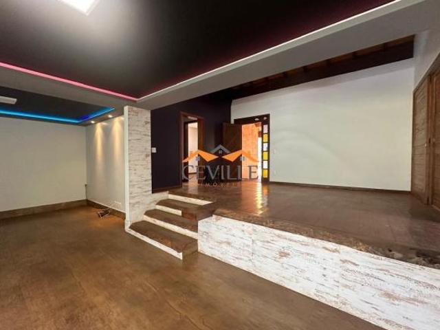 Casa em terreno de 7.300 m²