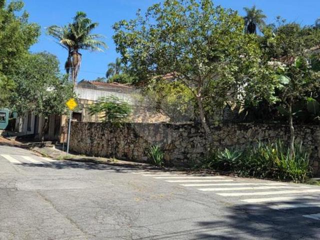 Casa em Terreno de 670m2 com vista espetacular no Butantã