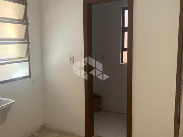 Casa em terreno plano,4 dormitórios