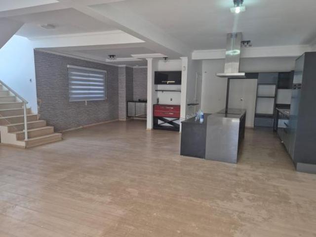 Casa em Tijuco Preto, Vargem Grande Paulista/SP de 362m² 4 quartos à venda por R$ 1.100.000,00