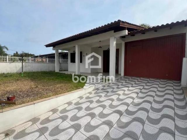 Casa em, Torres/RS de 200m² 4 quartos à venda por R$ 500.000,00
