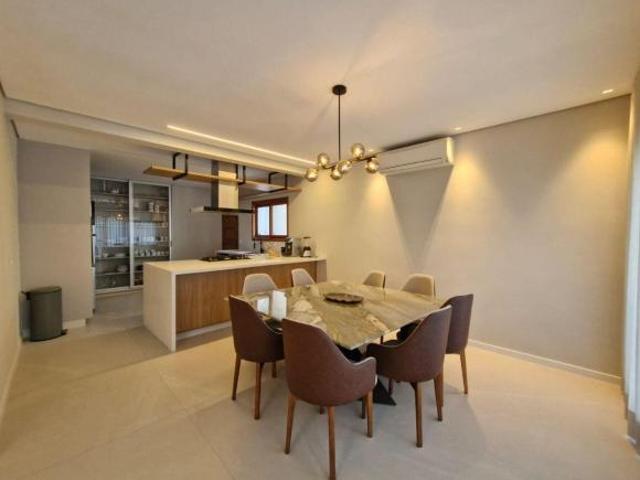 Casa em Transurb, Itapevi/SP de 420m² 5 quartos à venda por R$ 2.100.000,00